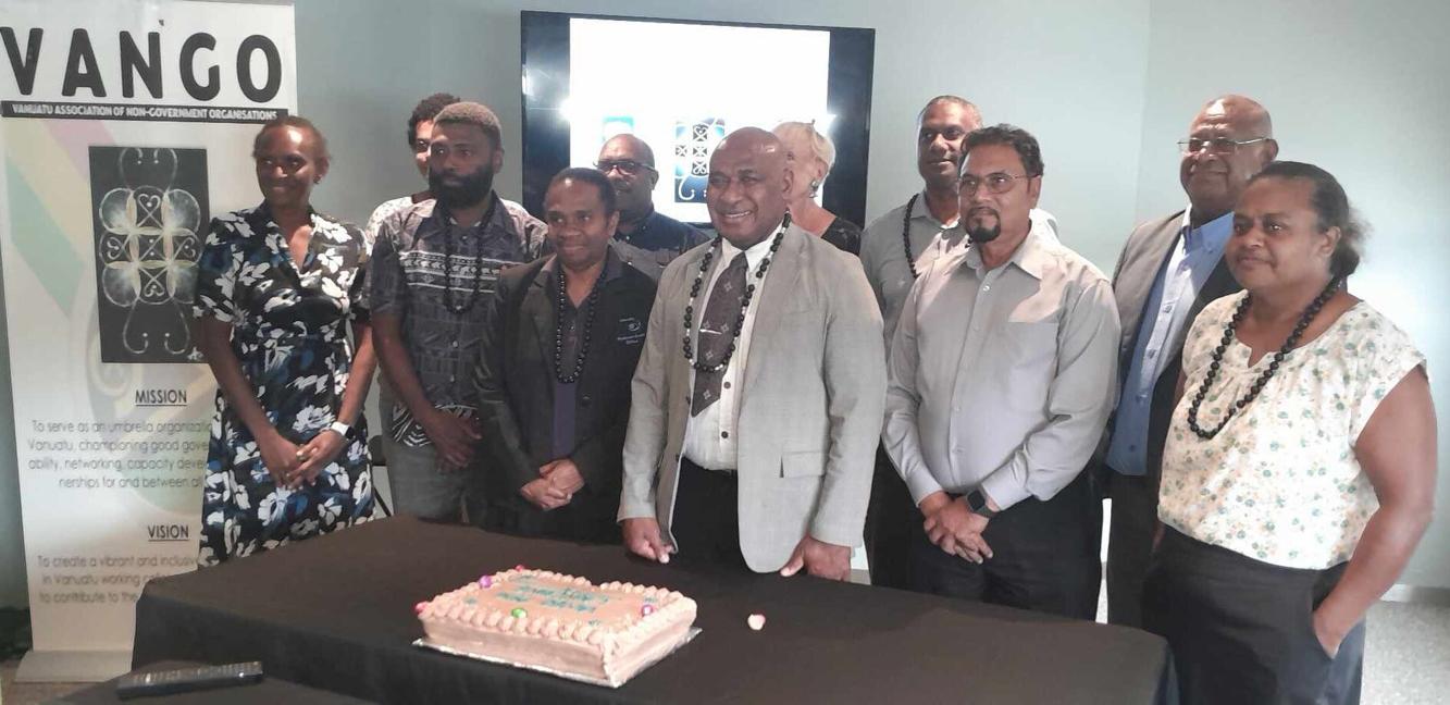 Finance Minister vows to work with VANGO | News | dailypost.vu