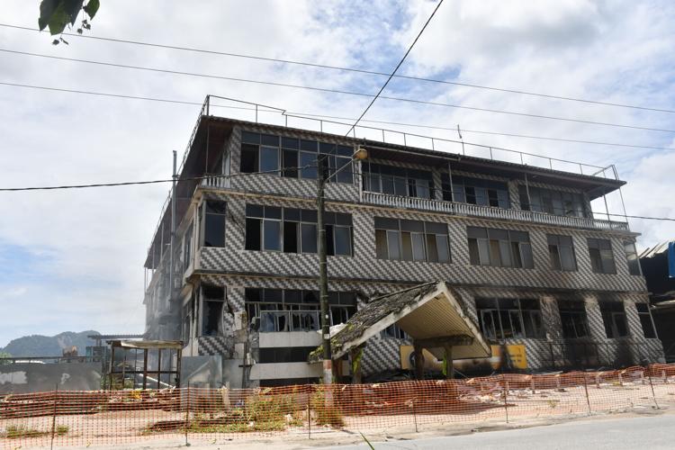 Public want Wong building demolished | News | dailypost.vu