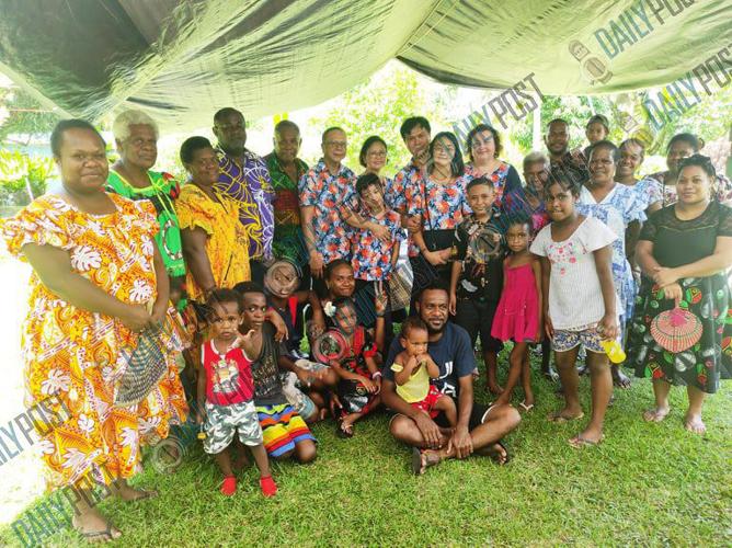 Philippine Consul and family adopted into Ifira Tribe | News | dailypost.vu