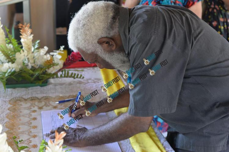 Sir Julius Chan honoured at 3-day Memorial in Port Vila | News ...