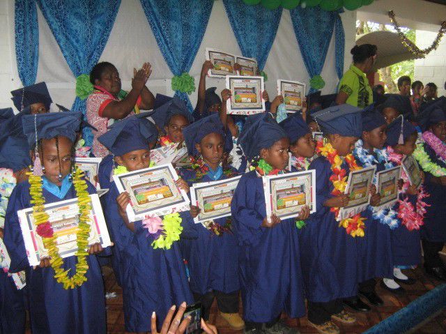 114 Kindy Students Graduate | News | dailypost.vu