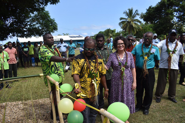 Australia and Vanuatu Partnership Celebrated on Tanna | News | dailypost.vu