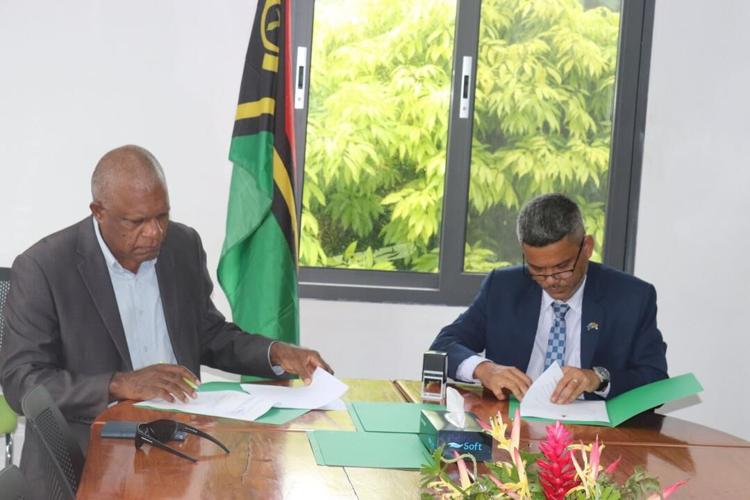 政府任命新任驻⾹港总领事 | Chinese News | dailypost.vu