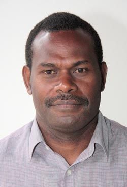 Pakoa succeeds Amos as Director of Fisheries | News | dailypost.vu