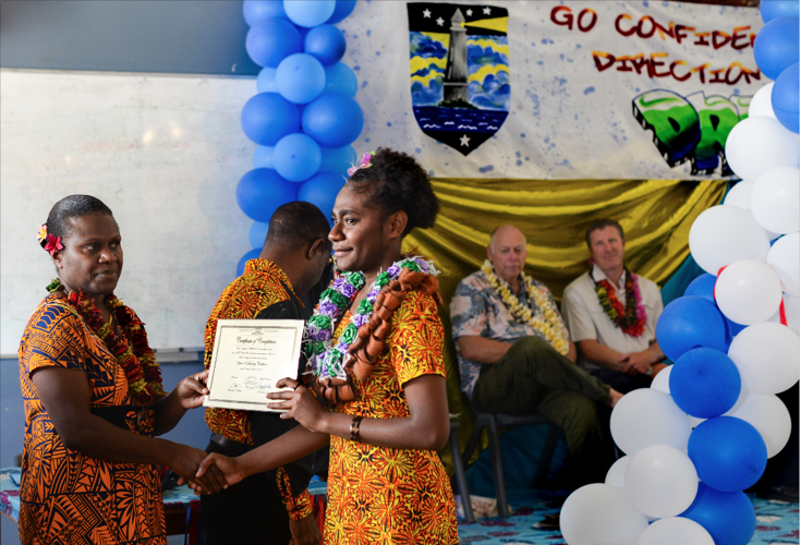 Tebakor and Epauto farewell senior graduates | News | dailypost.vu
