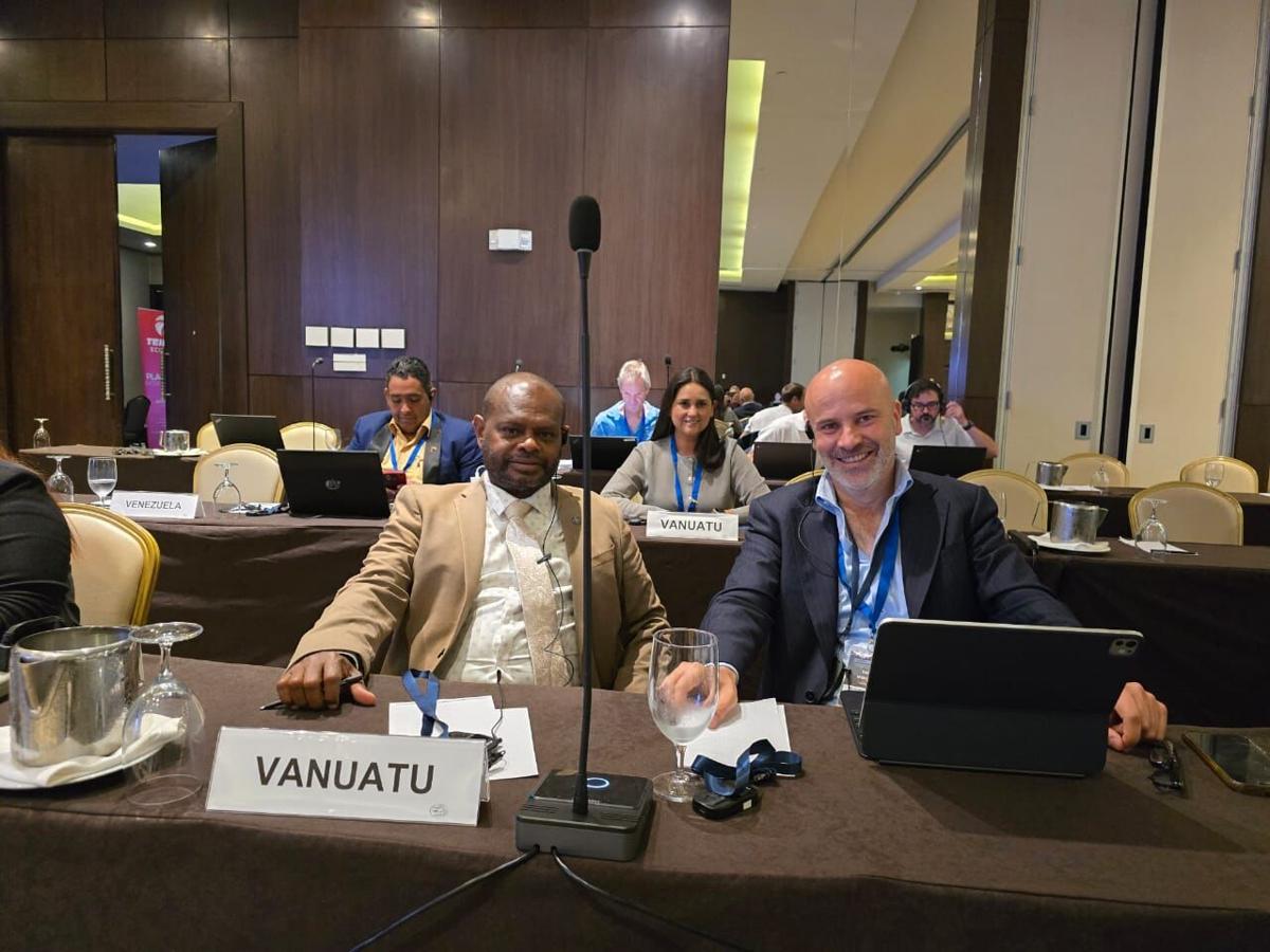 Minister Kalmet reclaims Vanuatu’s lost fishing rights in international ...