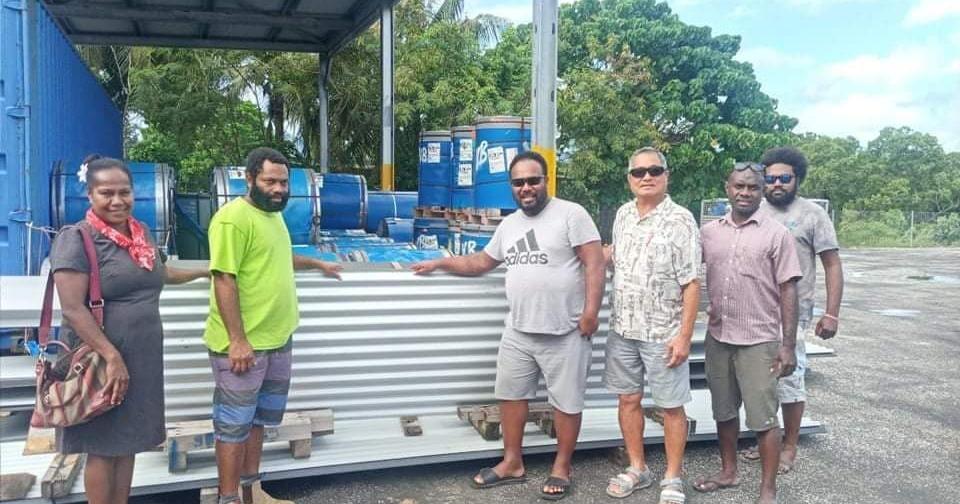 Nabanga donates to Vanmel Communities | Sports | dailypost.vu