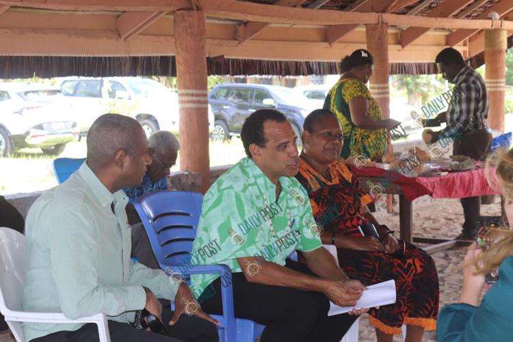 Minister Regenvanu hosts climate talks with New Zealand counterpart ...