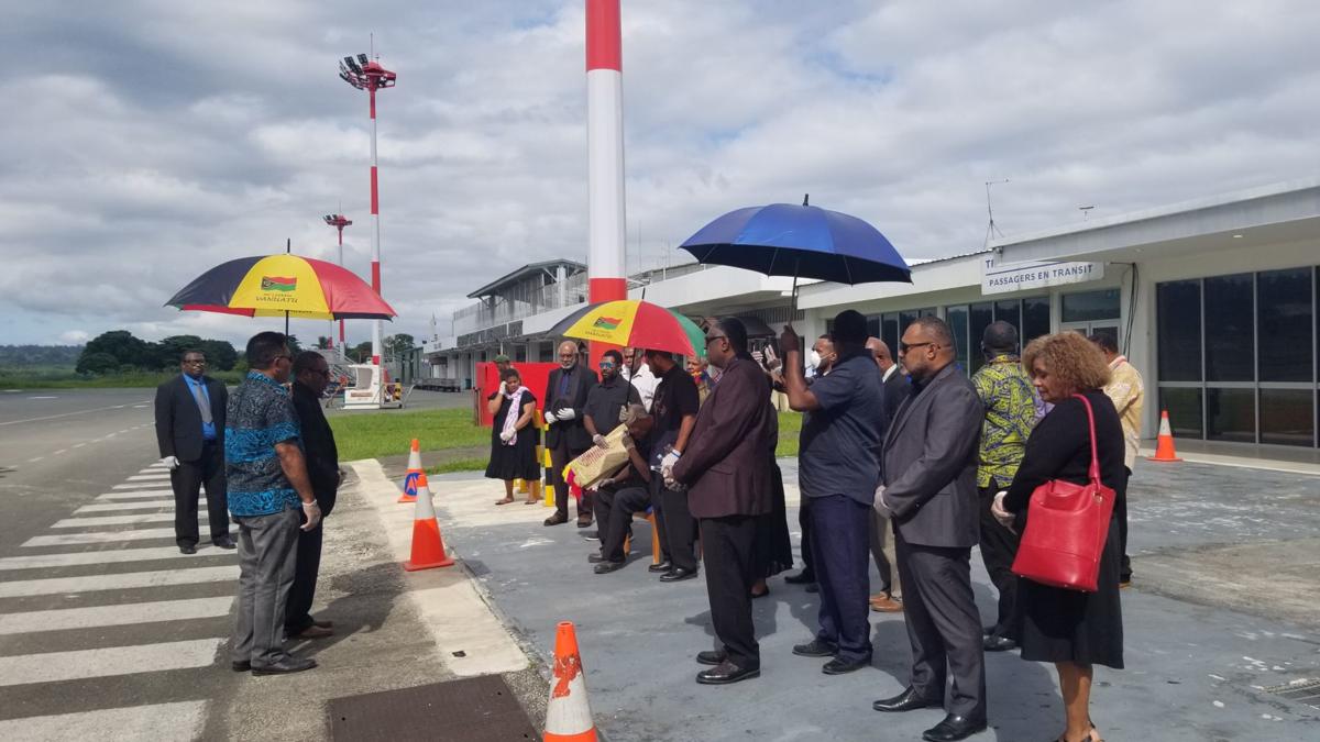 Gov’t and Opposition leaders pay last respects to Vanuatu’s first ...