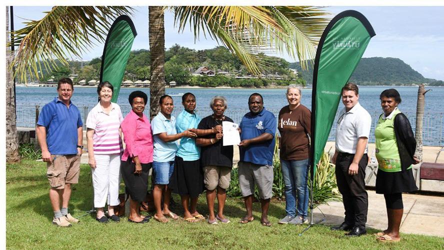 Department of Industry signs MOU with Farmer’s Market to address local ...