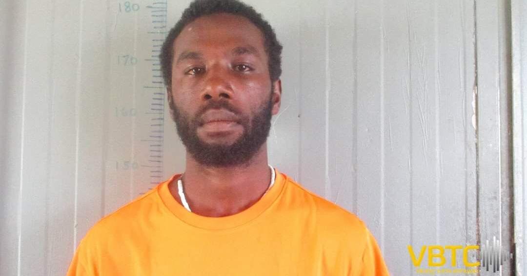 Excapees pascal daniel surrender | News | dailypost.vu