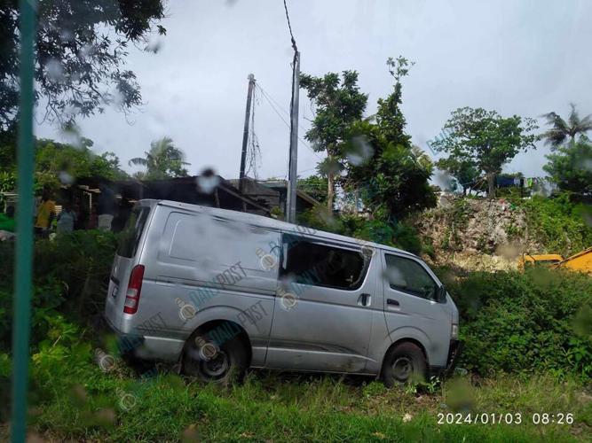 Bus hit by lorry after brake failure | News | dailypost.vu