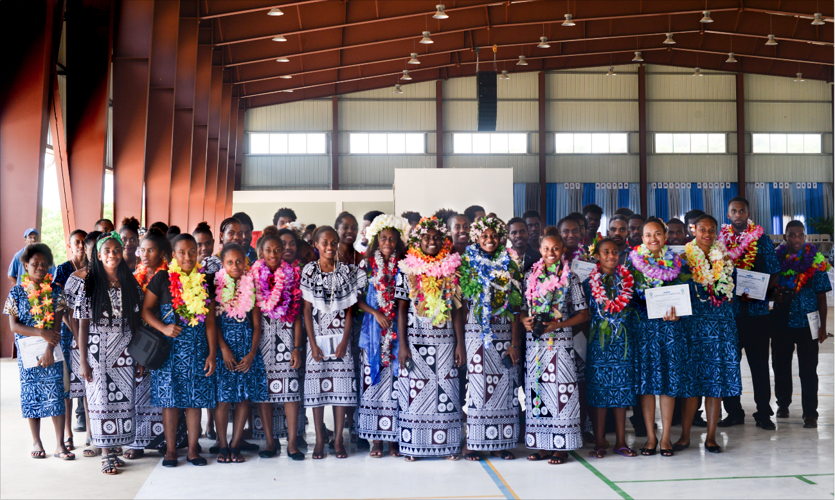 Tebakor and Epauto farewell senior graduates | News | dailypost.vu