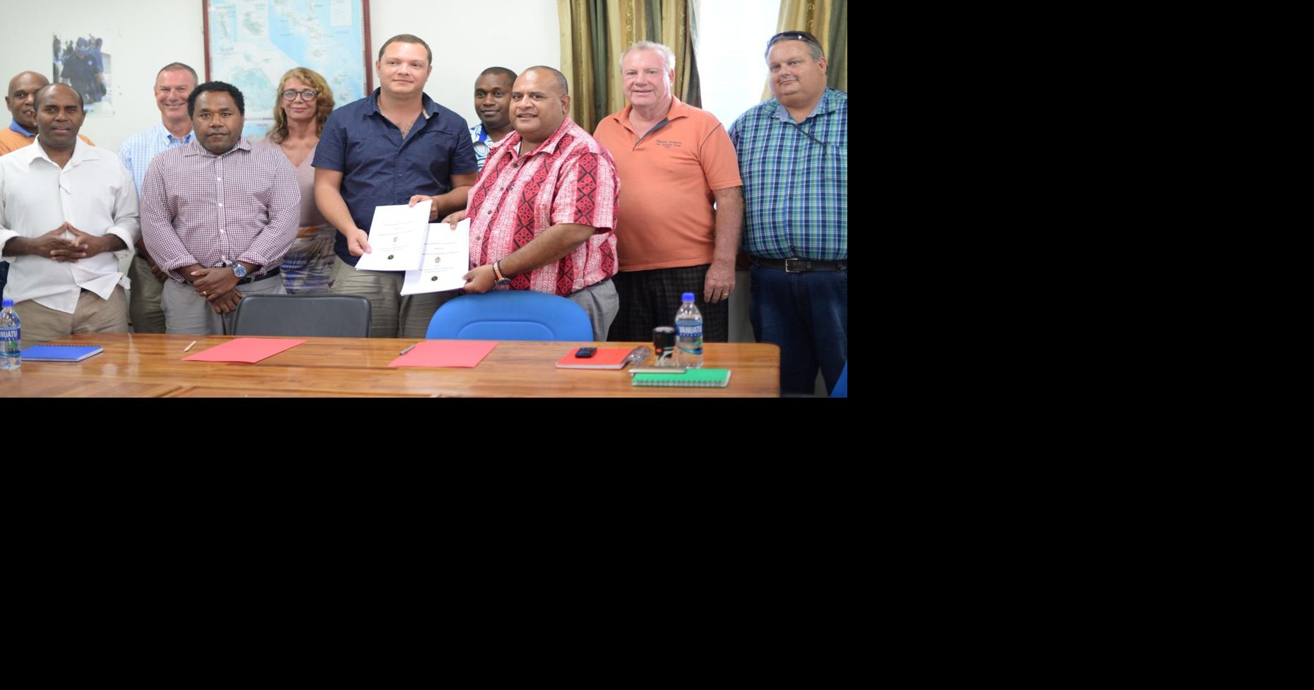 Vanuatu Customs and VCBF Association sign MOU | News | dailypost.vu