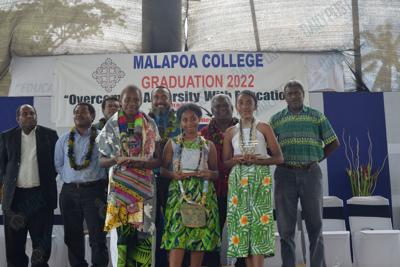 Female Taking Lead In Overall year 12 Awards | News | dailypost.vu