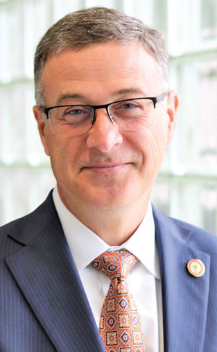 Niota resident named pharmacy school dean | News | dailypostathenian.com