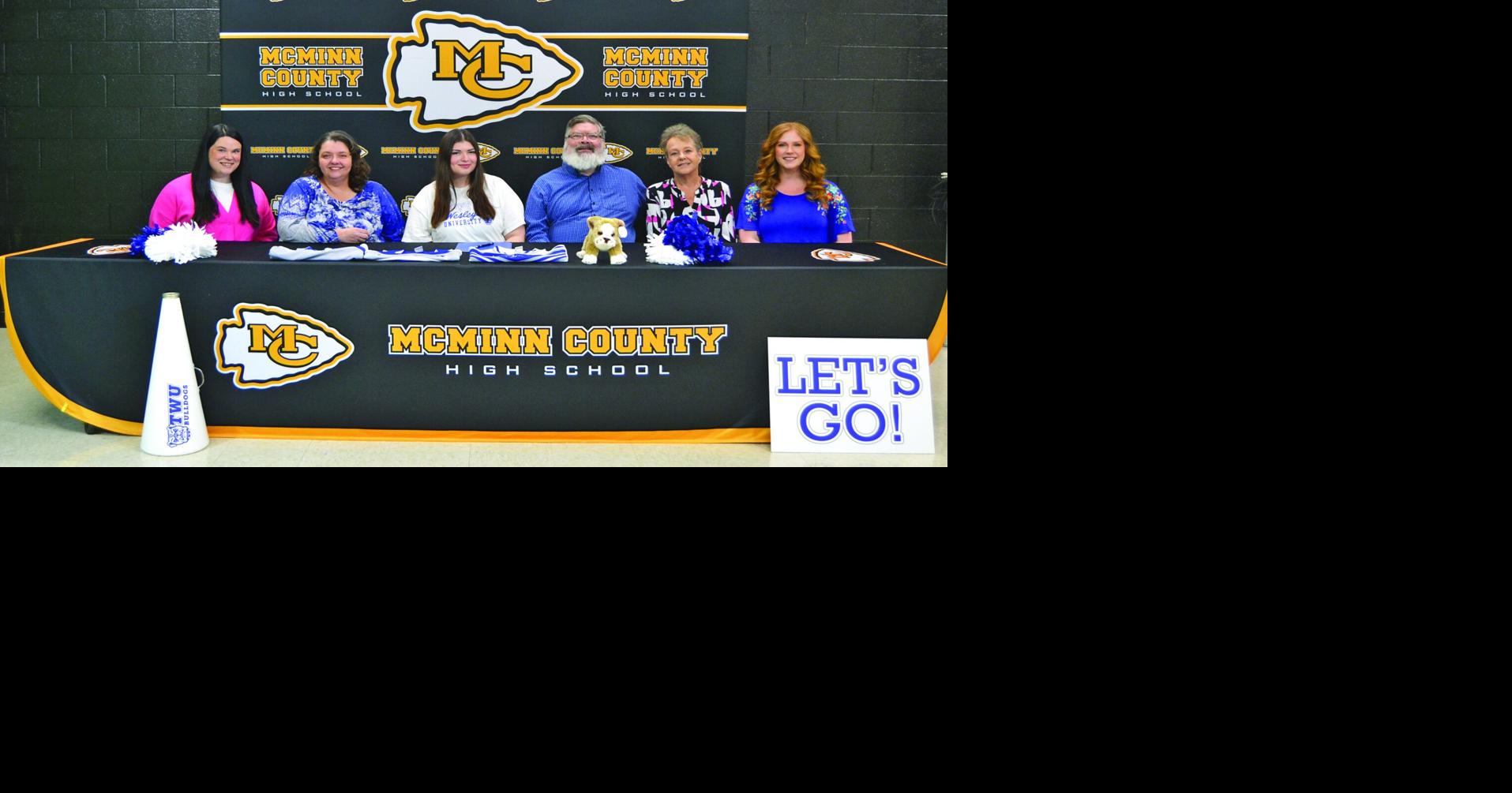 McMinn’s Lilly Murray signs with TWU cheer | Sports | dailypostathenian.com