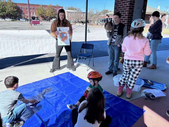 Athens Anchors volunteer time for multiple projects | News ...