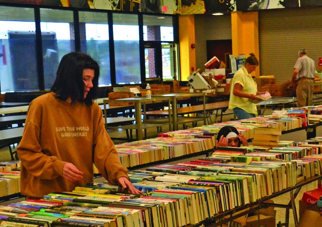 Getting ready for the sale | News | dailypostathenian.com