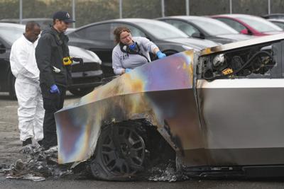 Fire that damaged four Tesla Cybertrucks in Seattle under investigation ...