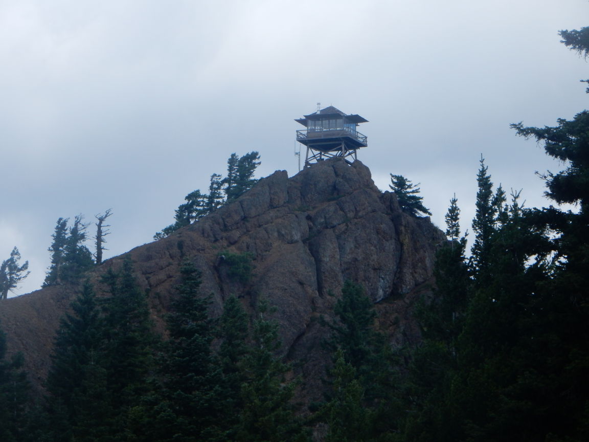 A family adventure to the Red Top Mountain Fire Lookout | Members ...