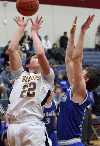 Cle Elum-Roslyn boys basketball loses at La Salle, Kittitas falls to ...