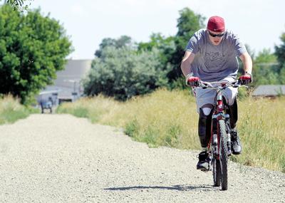 Ellensburg man rebuilds life on new pair of legs | News ...