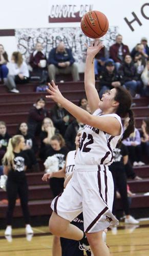 Kittitas girls basketball makes halftime adjustments to take down ...