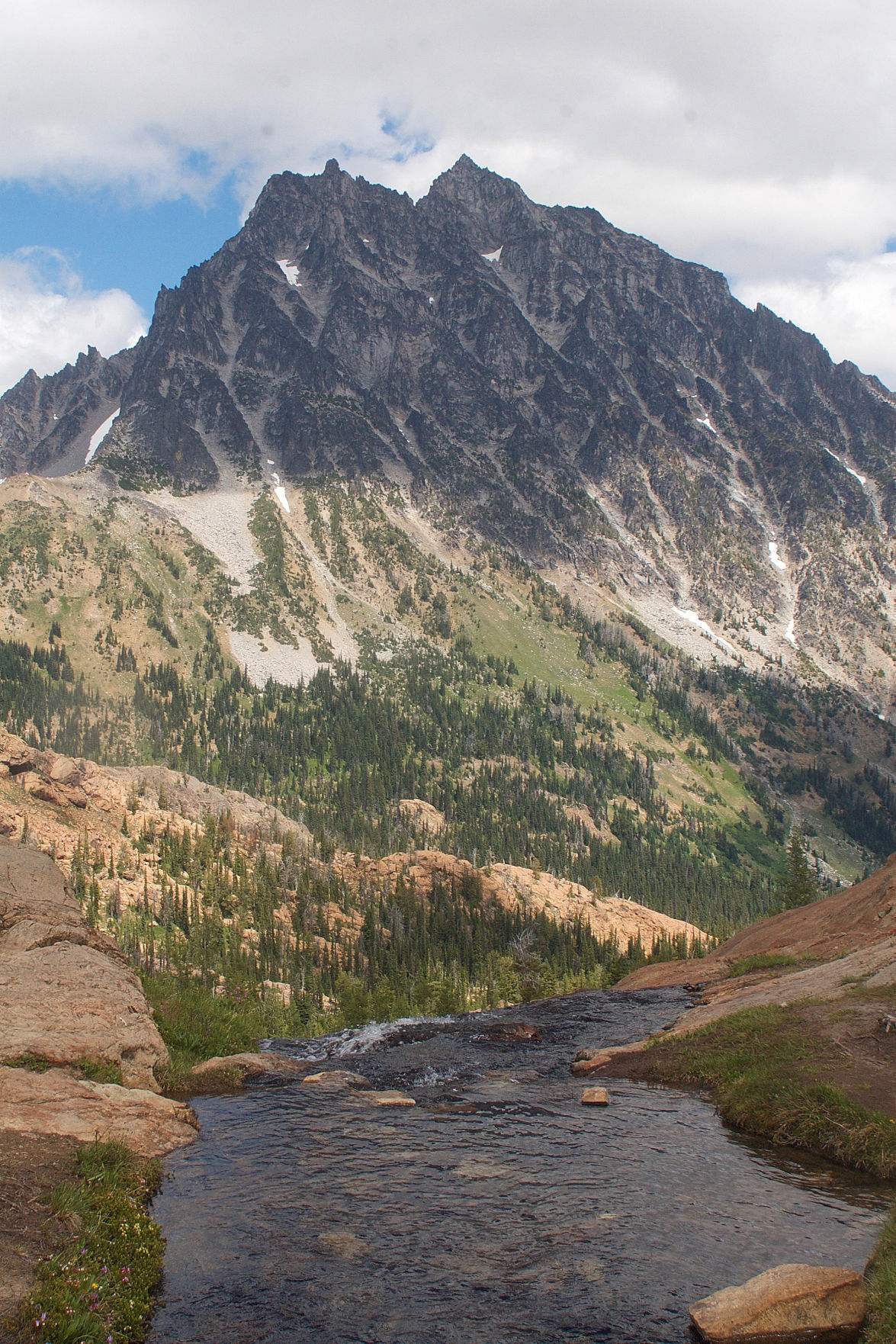 Lake Ingalls a beautiful alpine lake experience | Outdoors ...