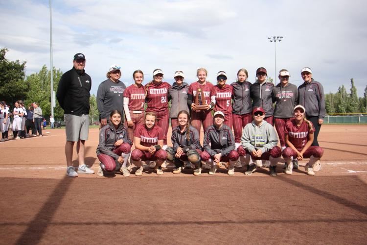 Fourth-place finish gives Coyotes first softball state trophy in 20 ...