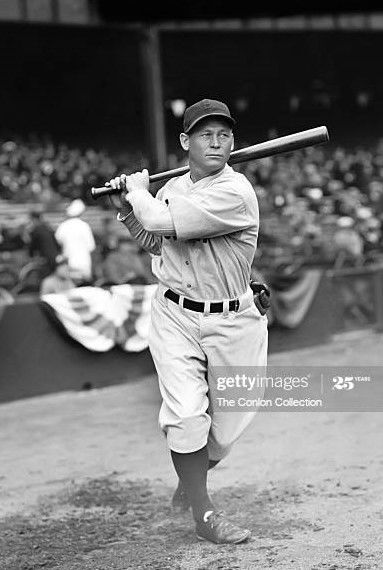 Roy Johnson begins his Major League career with Ellensburg Hawks ...