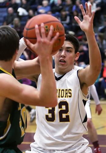Cle Elum-Roslyn boys basketball shoots over, past Quincy | Sports ...