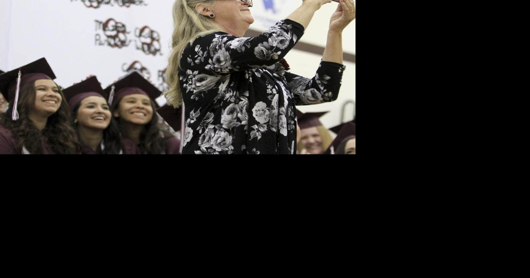 45 students graduate from Kittitas High School | News | dailyrecordnews.com