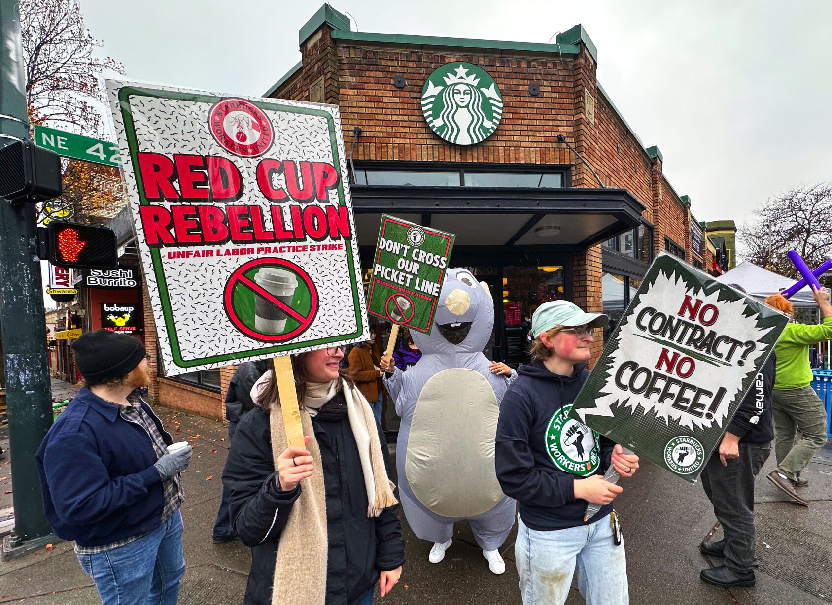 Starbucks will shutter five Seattle stores | Business | dailyrecordnews.com