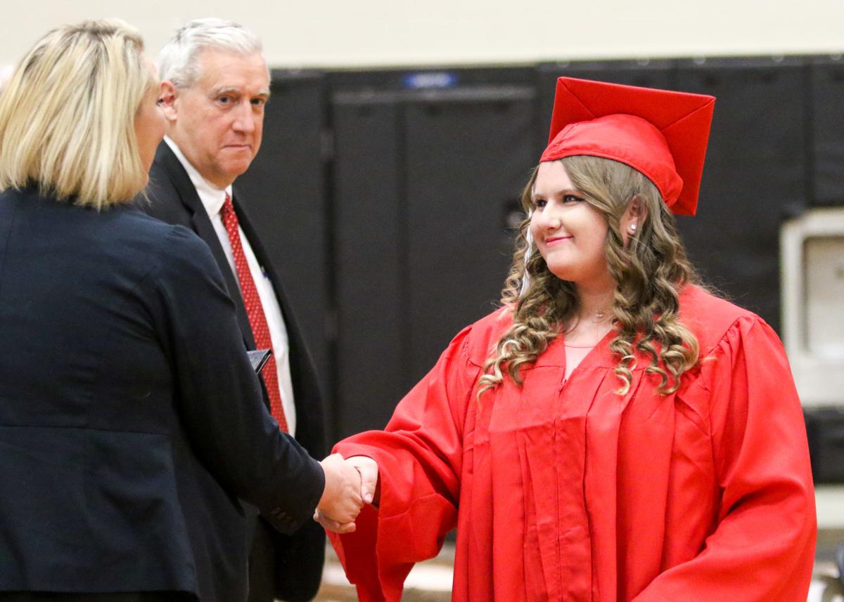"Fab Five" turn the tassels at Thorp School | News | dailyrecordnews.com