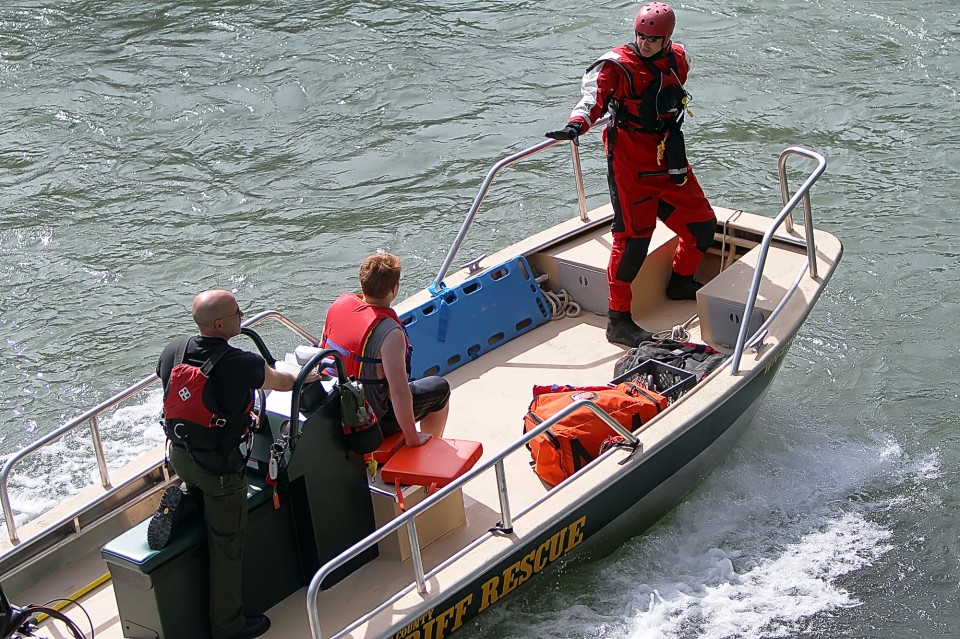 Yakima River Water Rescue | Photo Gallery | dailyrecordnews.com
