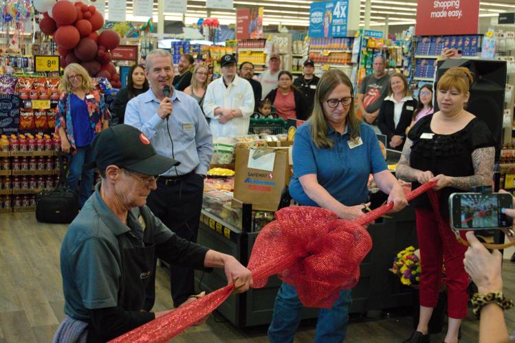 Safeway unveils remodeled Ellensburg store | Community ...