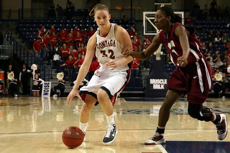 Kayla Steindl committed to one more season in the WNBL with the Perth ...