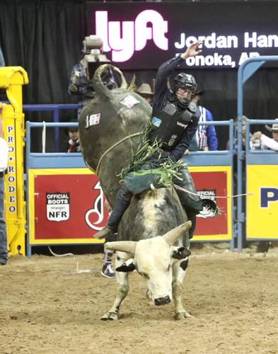 Garrett Rogers, Jake Minor get checks at NFR | Ellensburg Rodeo ...