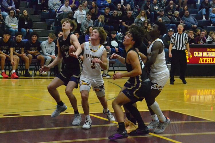New-look Warriors: Cle Elum-Roslyn boys basketball back with new coach ...