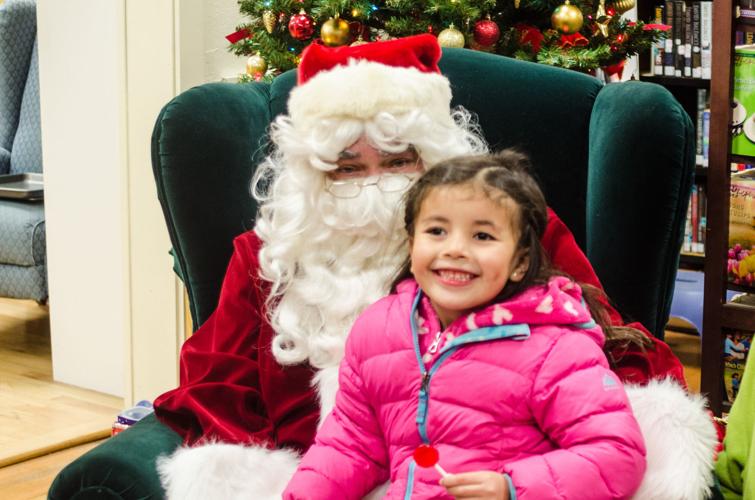 Christmas in Kittitas: Lighted parade brightens winter night | News ...