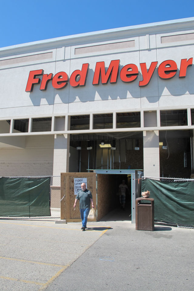 Convenience emphasized for Fred Meyer project | Business ...