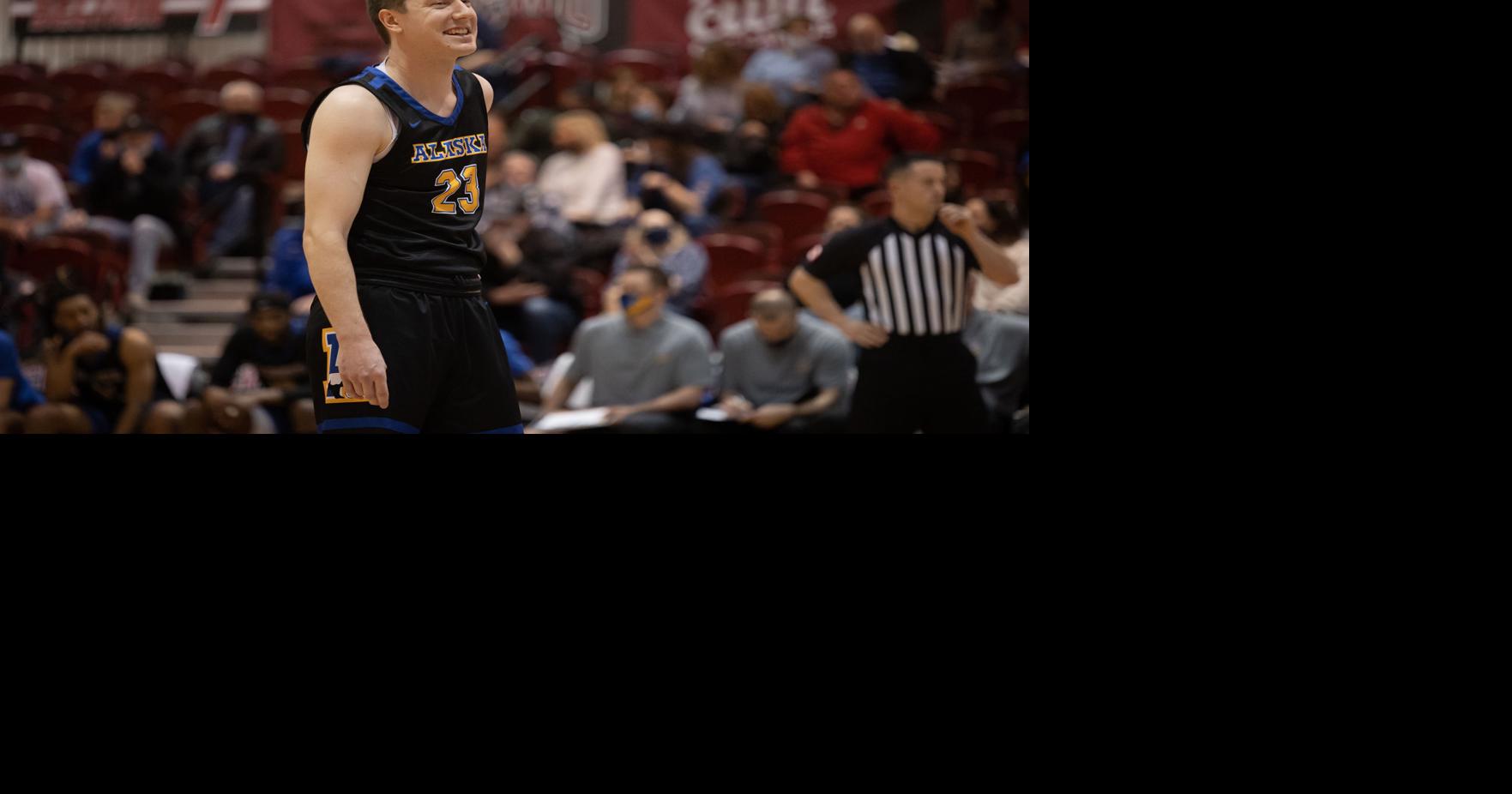 Coleman Sparling returns for last game at Nicholson Pavilion | Sports ...