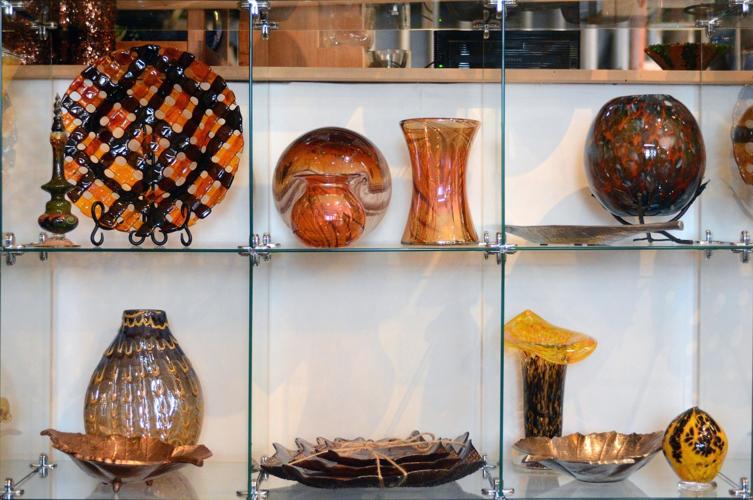 Roslyn artist uses uncommon techniques to craft unique pieces | Members ...
