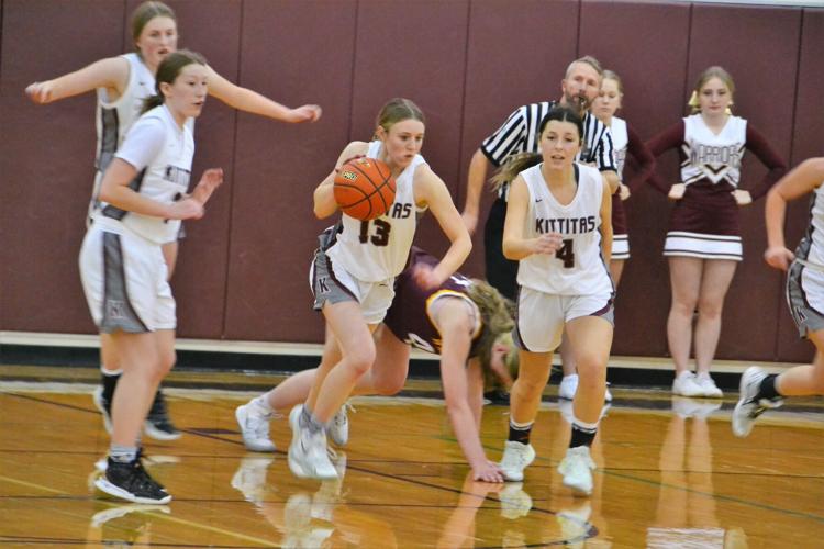 PREP BASKETBALL ROUNDUP: Kittitas girls upset Cle Elum-Roslyn | Sports ...