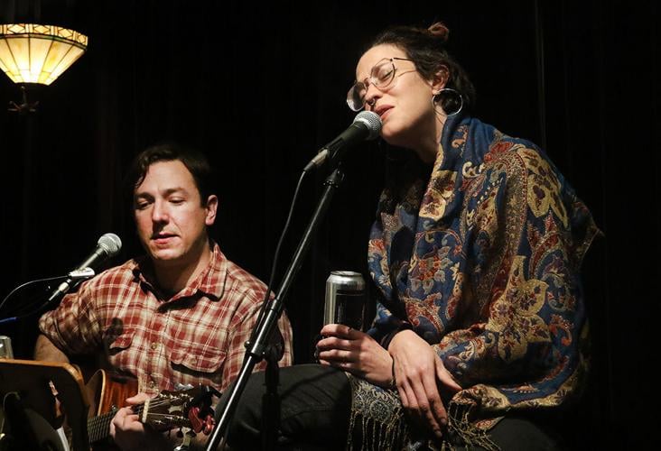 Kyle Bain brings the Tiny Stage Concert Series home for Christmas ...