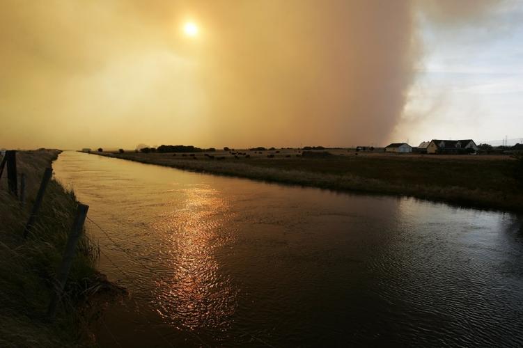 Taylor Bridge Fire updates: 10 percent of fire under control | News ...