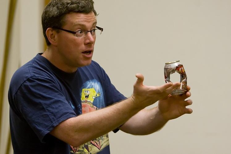 Kids get close look at science at CWU | News | dailyrecordnews.com