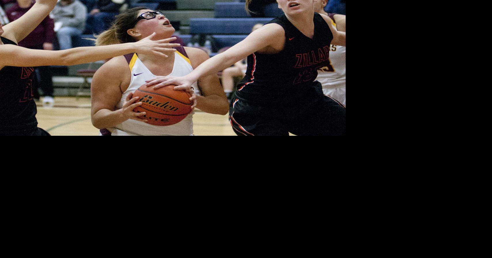 Cle Elum-Roslyn girls basketball has a poor shooting night in loss to ...