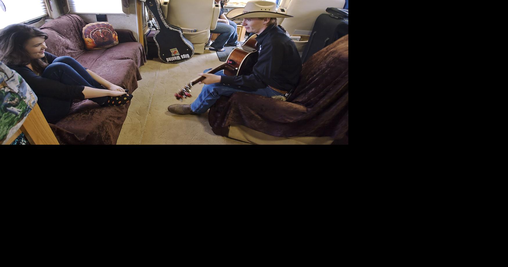 Country singers Cale Moon, Chance McKinney travel the country | Members ...